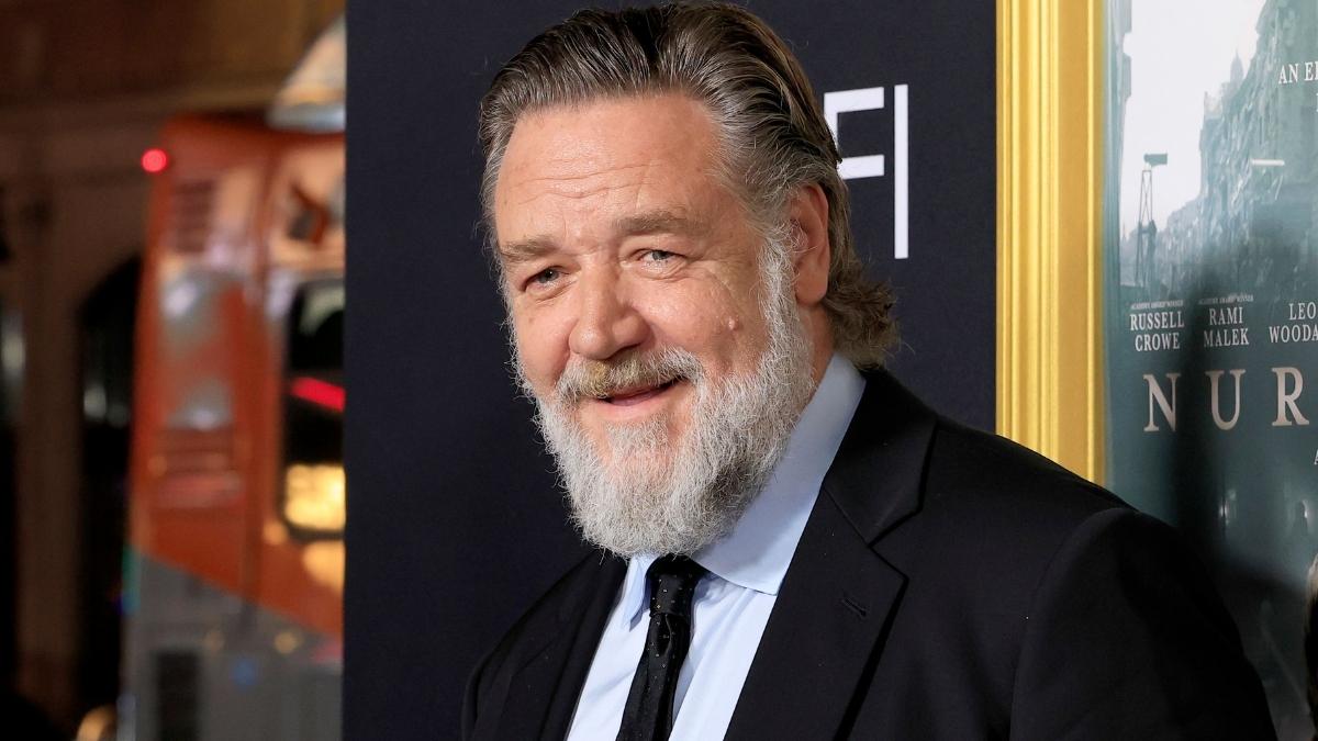 Russell Crowe Talks About His Weight Loss Journey With Joe Rogan ...
