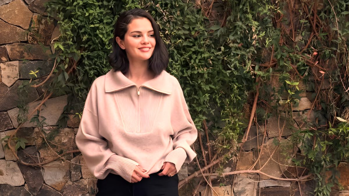 Selena Gomez Wearing Mini-Shorts Is Must See - Reality Tea
