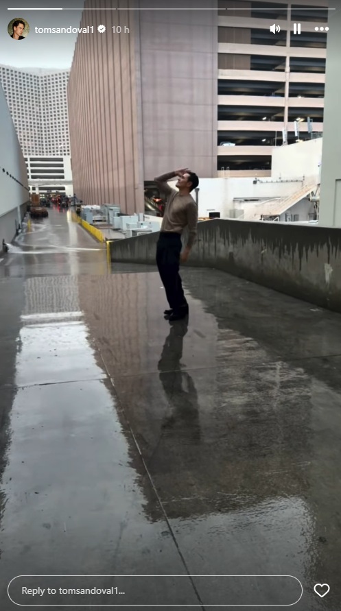 Tom Sandoval Dances in the Rain After BravoCon Fight With Girlfriend ...