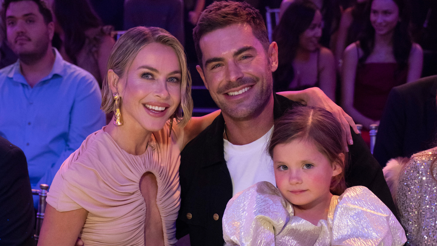 Dylan Efron Reacts to Brother Zac Supporting Him From DWTS Audience ...