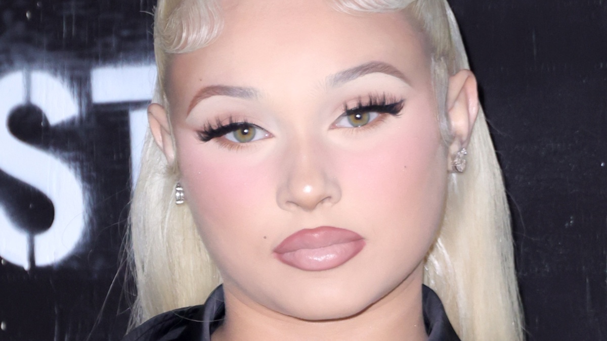 Alabama Barker Turns Heads in Mini-Dress - Reality Tea