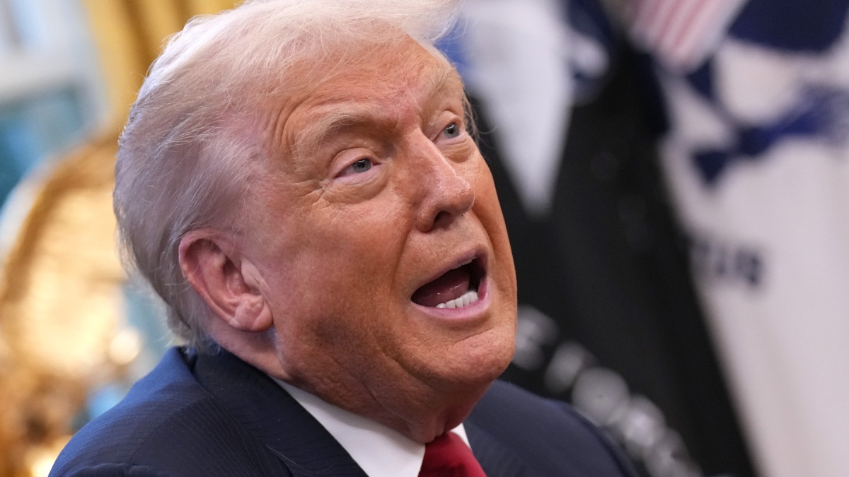 Donald Trump’s New Look Has Internet Thinking He Copied Another Man ...