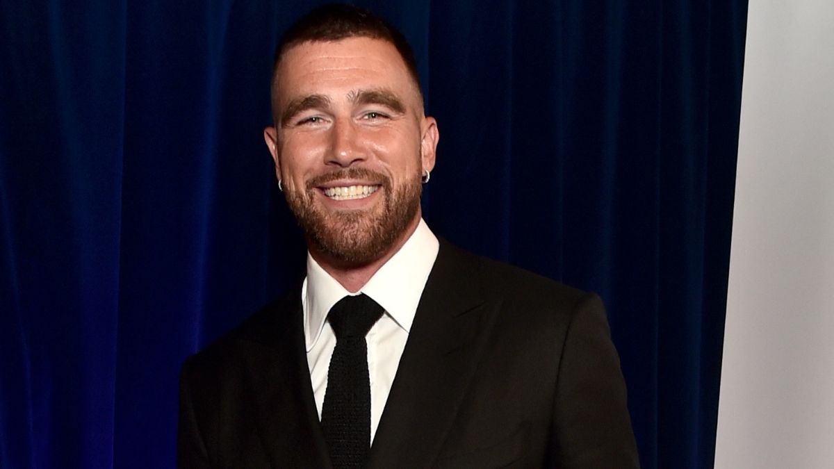 Travis Kelce Spotted Without Fiancee in Dallas Ahead of Thanksgiving ...