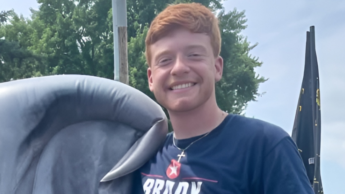 Fans Left Stunned After Spotting MrBeast’s Political Twin - Reality Tea