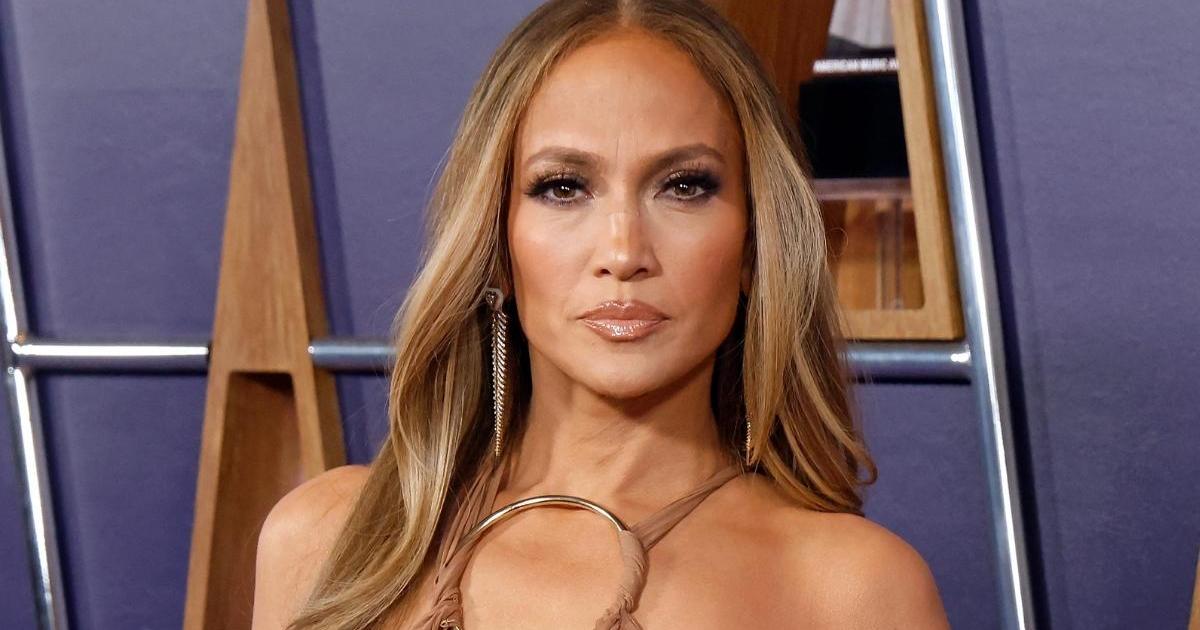 Jennifer Lopez Met Her Ex in This Daring Halter Dress - Reality Tea