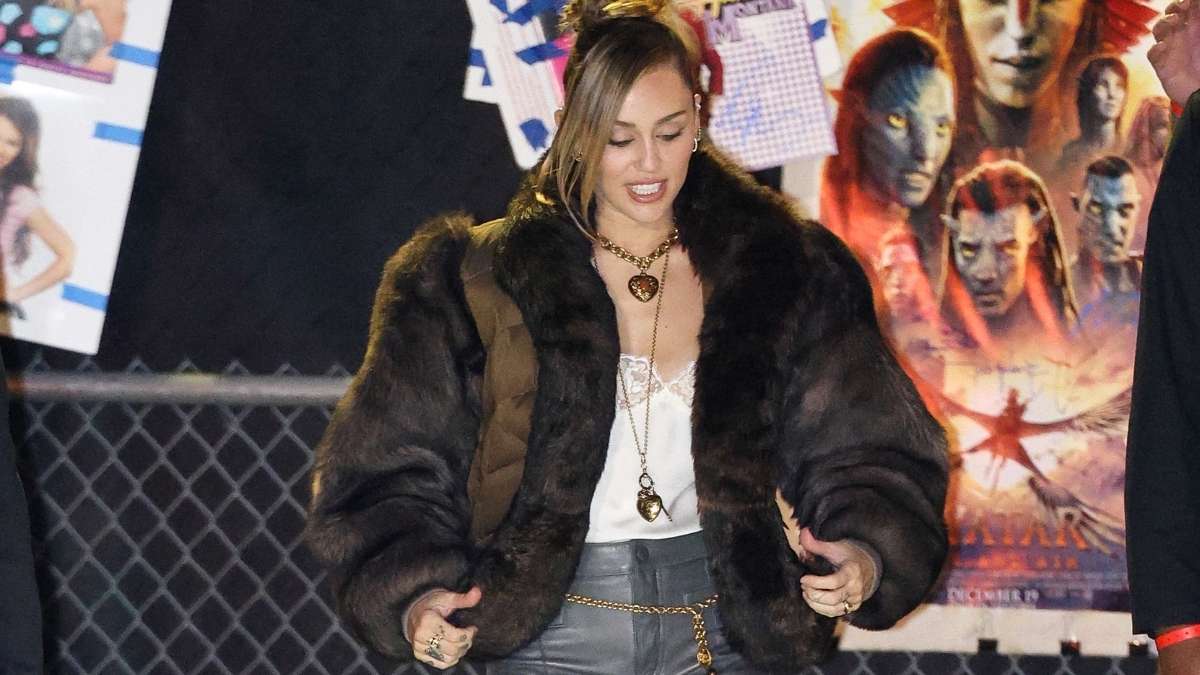 Miley Cyrus' Sheer Top Packs Jaw-Dropping Lace Detail in Photos ...