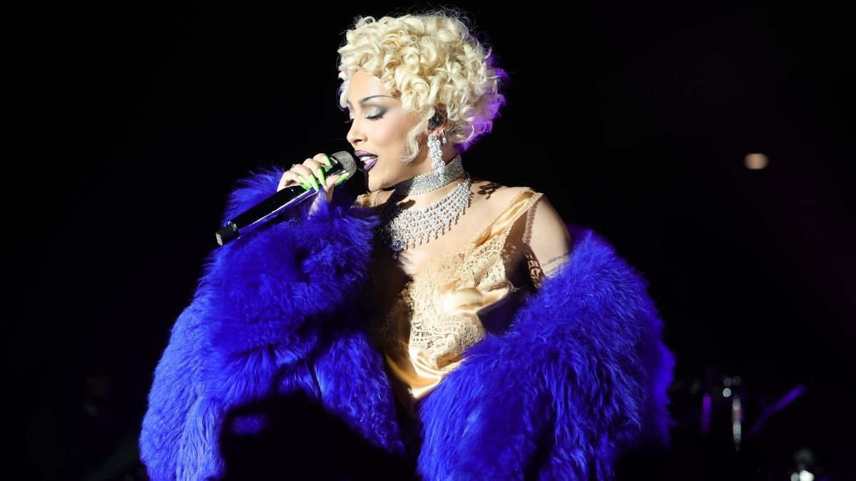 Doja Cat in Blue Bodysuit Will Leave You Wanting for More - Reality Tea