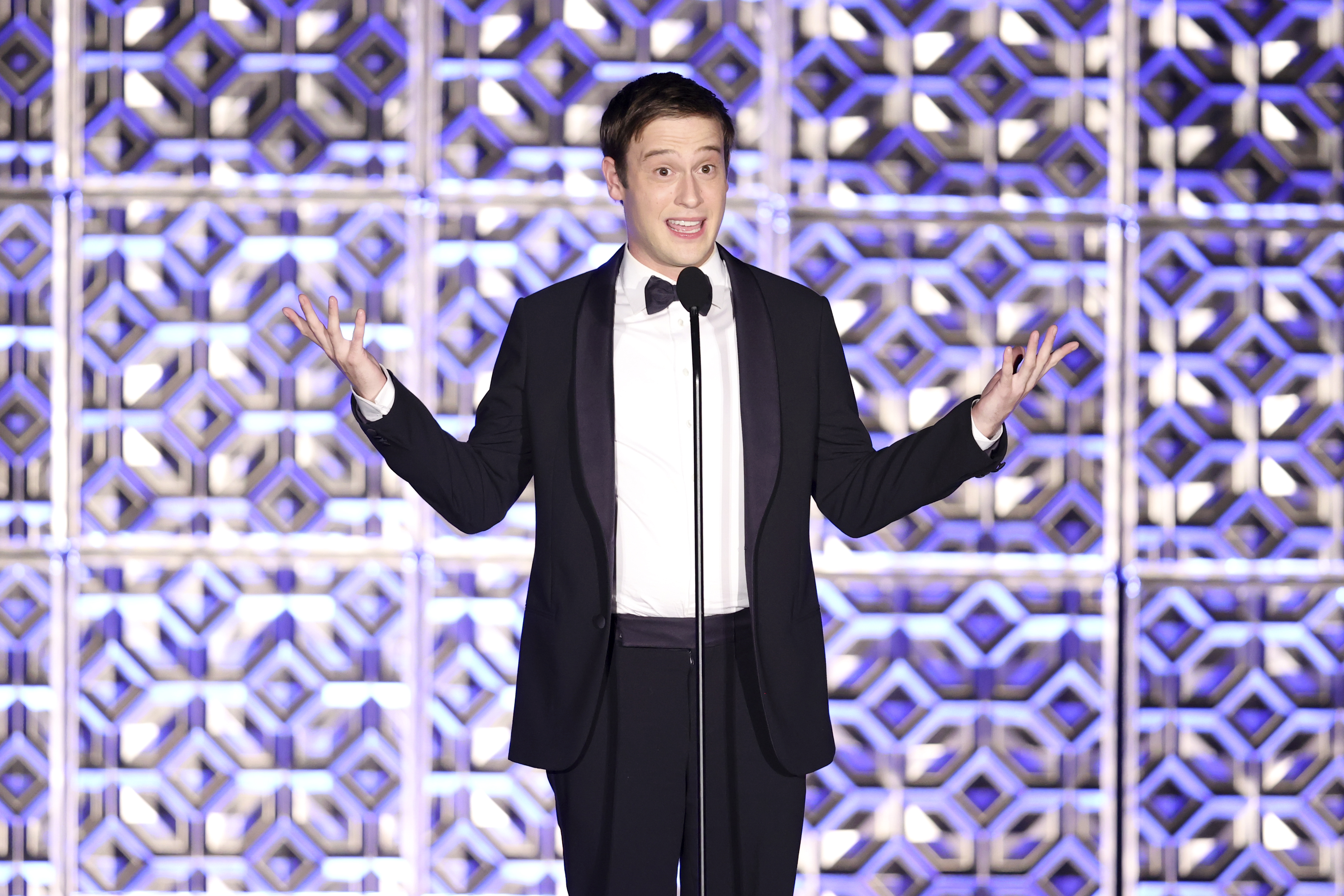 Hollywood Medium Tyler Henry Gives Emotional Health Update After Brain ...