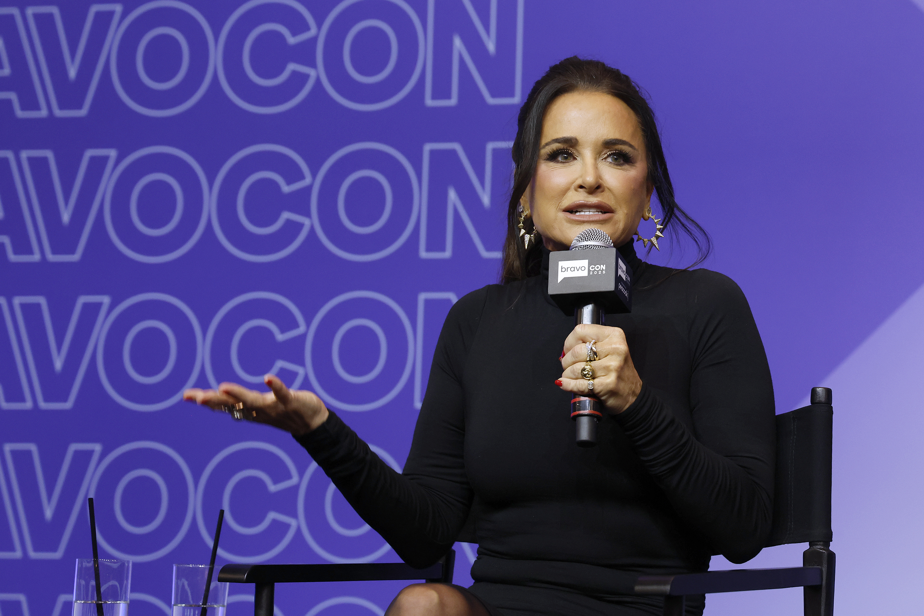 RHOBH's Kyle Richards Found PK Kemsley Kissing Photos ‘Weird' - Reality Tea