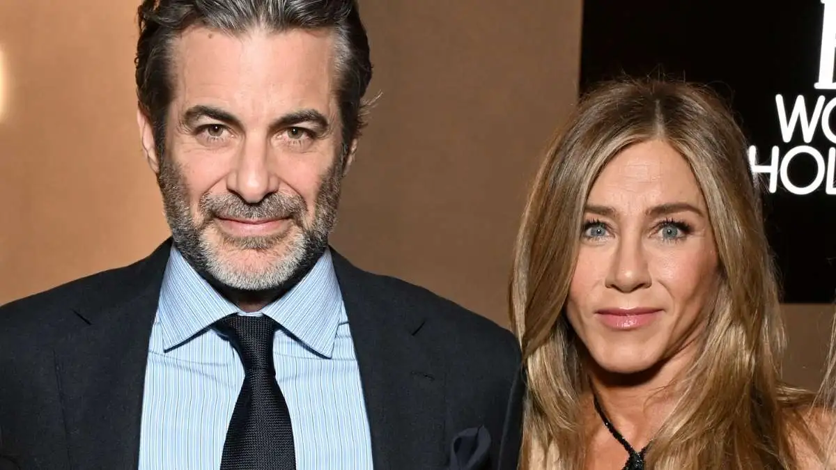 Jennifer Aniston & Boyfriend’s Romance Facing ‘Tough Situation ...