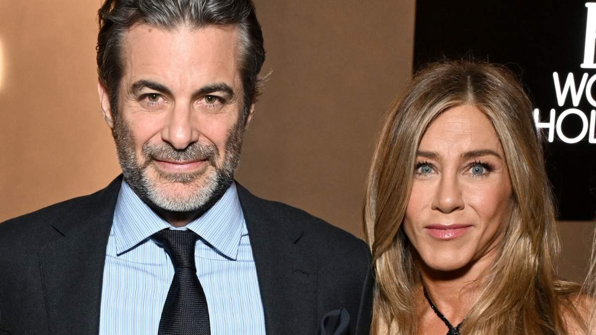 Jennifer Aniston To Go ‘All Out’ for Christmas With Boyfriend — Source ...