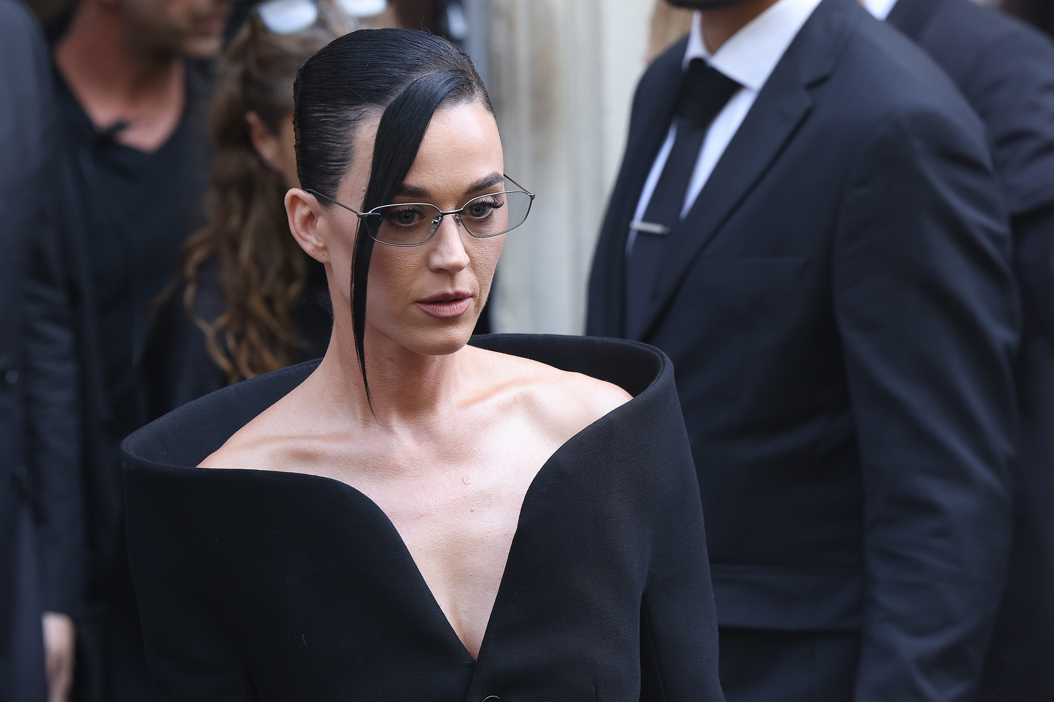 Katy Perry Wears Mini Skirt Suit & Sheer Stockings in Photo With ...