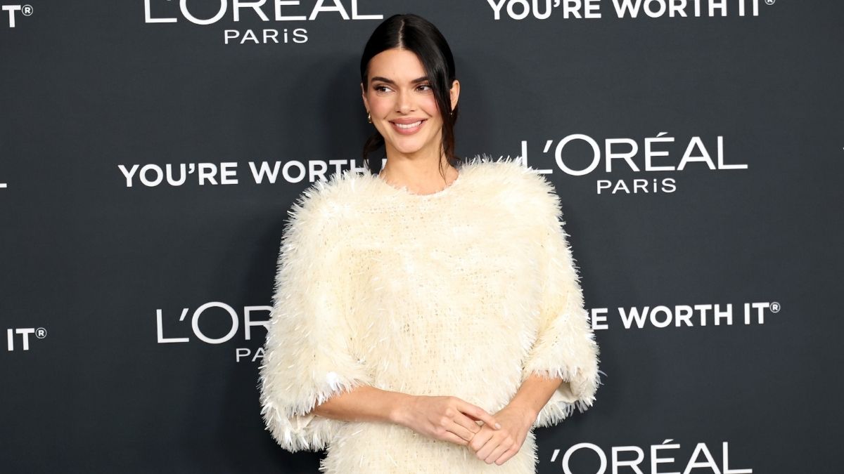 Kendall Jenner’s Leggy Display Elevates Her Beaded Gown Look - Reality Tea