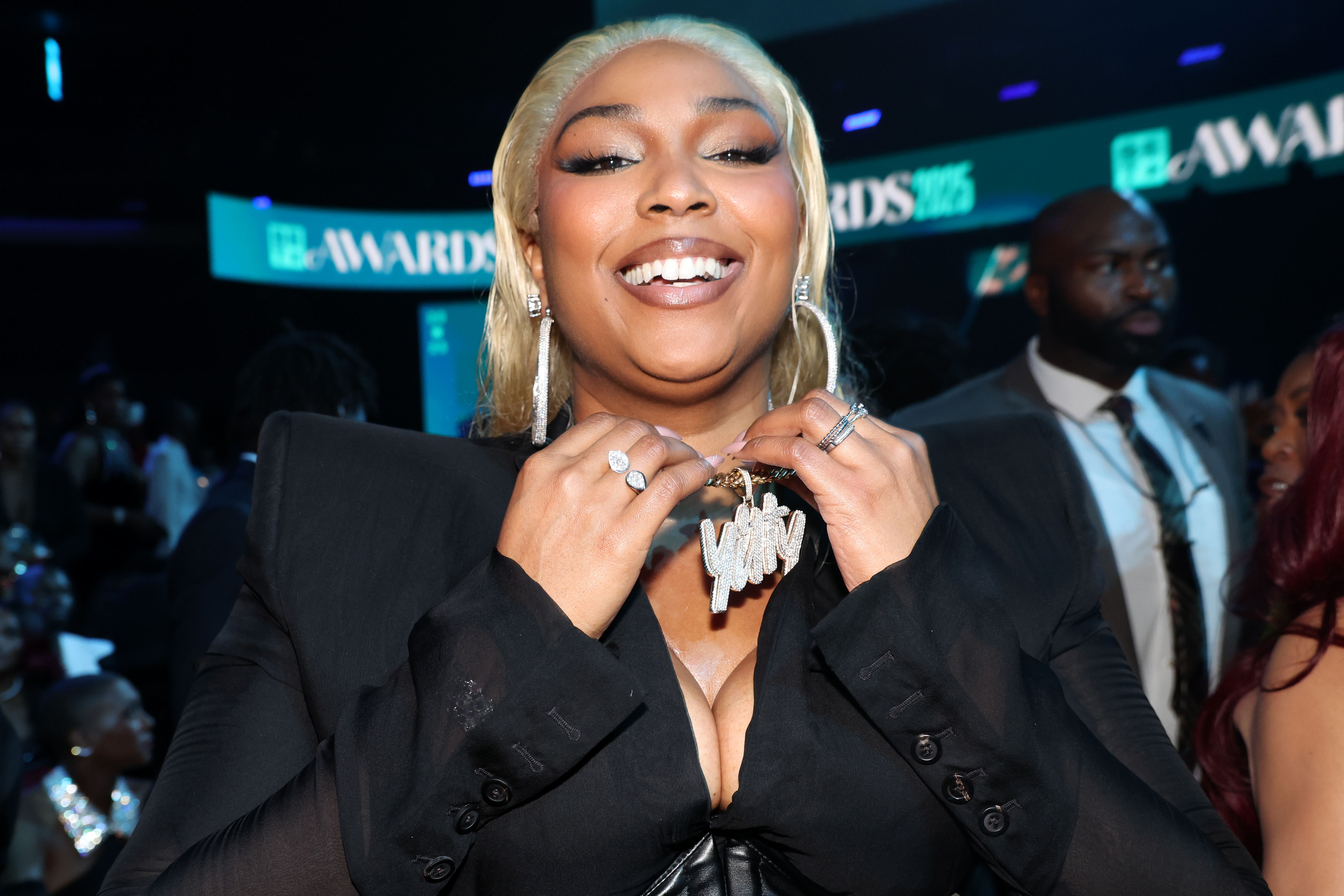 Lizzo Hits Back at Trolls Over Weight Comments - Reality Tea