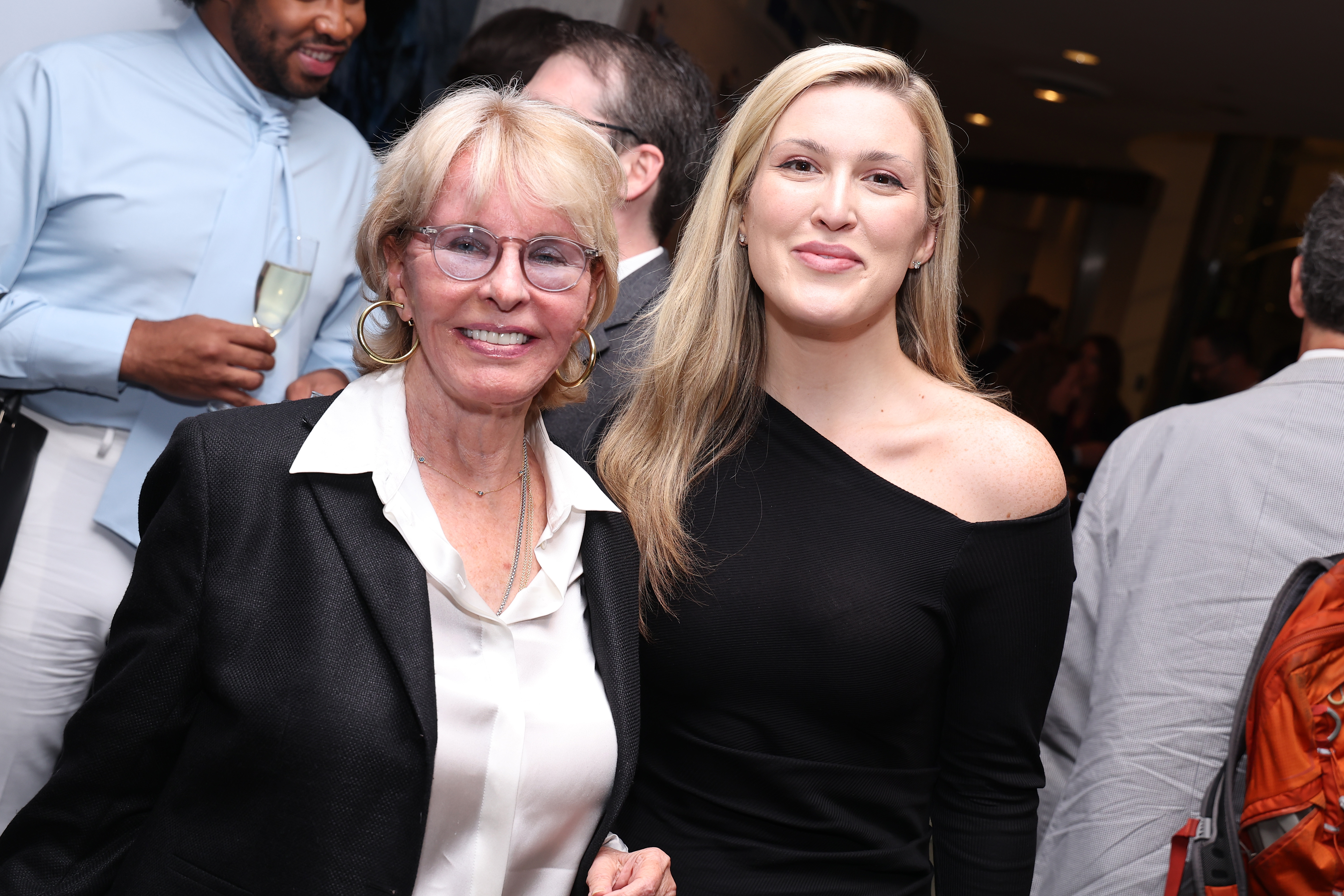 Olivia Nuzzi Pauses Interview After Alleged RFK Jr. Affair Question ...