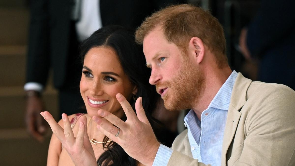 Prince Harry 'Repeatedly' Checked Meghan Markle's Instagram — Source ...