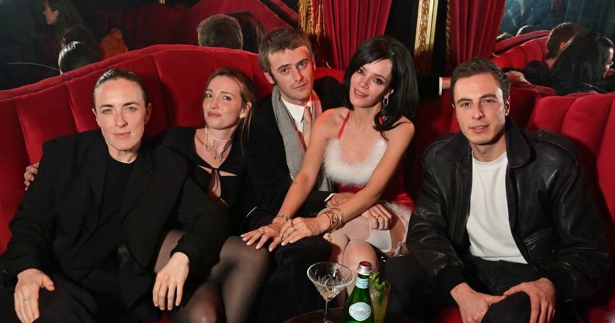 Lily Allen Packs on PDA With Author Jonah Freud After David Harbour ...