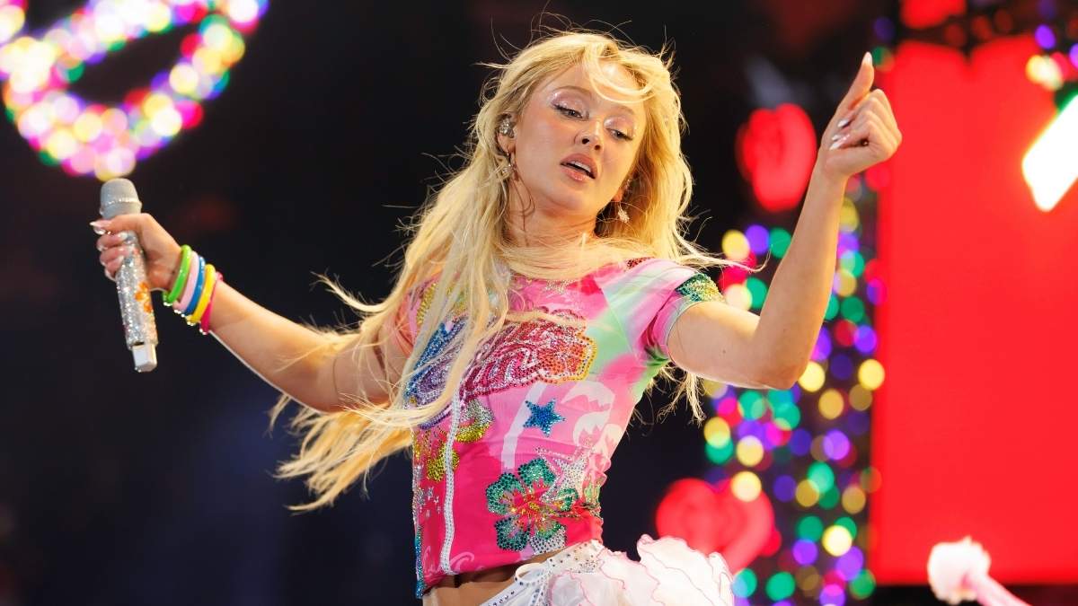 Zara Larsson in Crop Top & Sheer Skirt Is a Y2K Vibe - Reality Tea