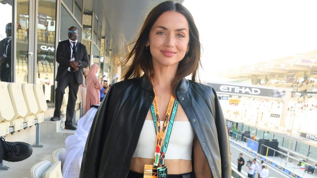 Ana de Armas Meets F1's Lewis Hamilton & Fans Are Shipping Them ...