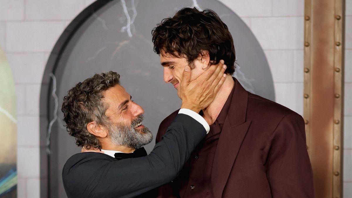 Oscar Isaac on His ‘Chemistry’ With Frankenstein Costar Jacob Elordi ...