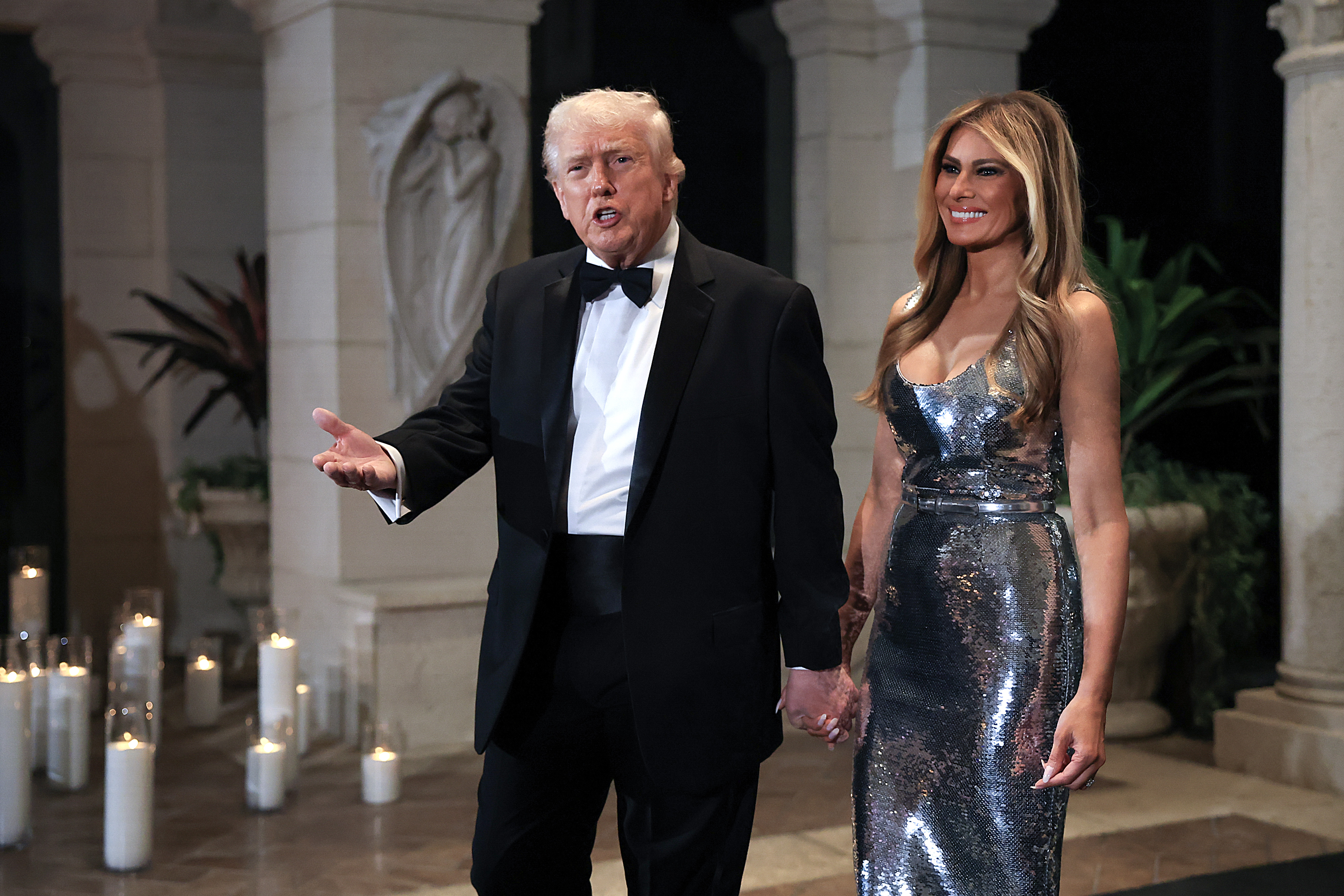 President Donald Trump Enters 2026 With New Health Worries; Drags Right ...