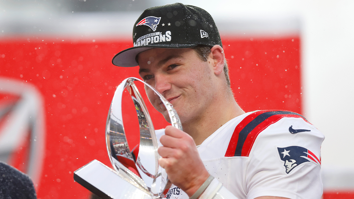 Patriots’ Drake Maye Added to Injury Report Before Super Bowl Practice ...