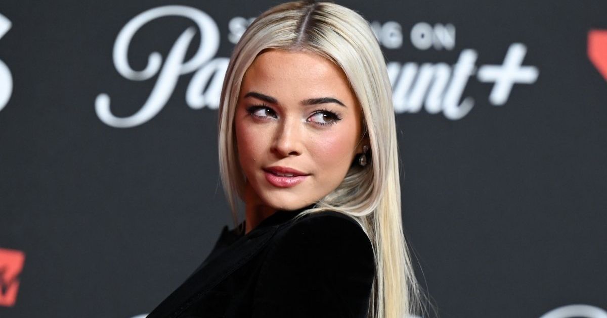 Livvy Dunne Rocks Micro Shorts in New Mirror Selfie - Reality Tea