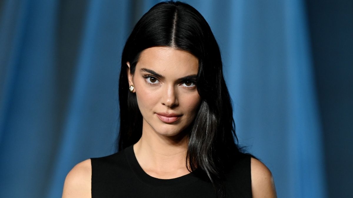 Kendall Jenner Models Bold Swimsuit in Fanatics Sportsbook Ad - Reality Tea