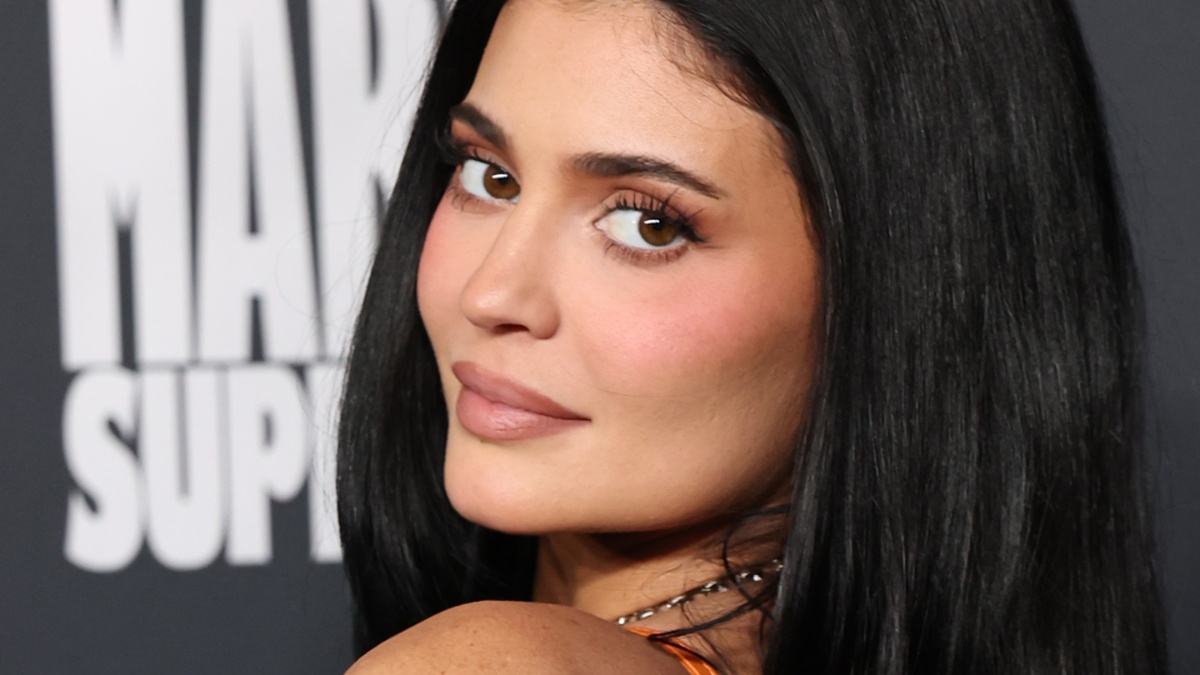 Kylie Jenner’s Black Bikini Style Steals the Spotlight - Reality Tea