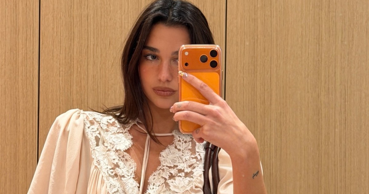 Dua Lipa’s Lace Bra Peeks Out From Low-Cut Top - Reality Tea