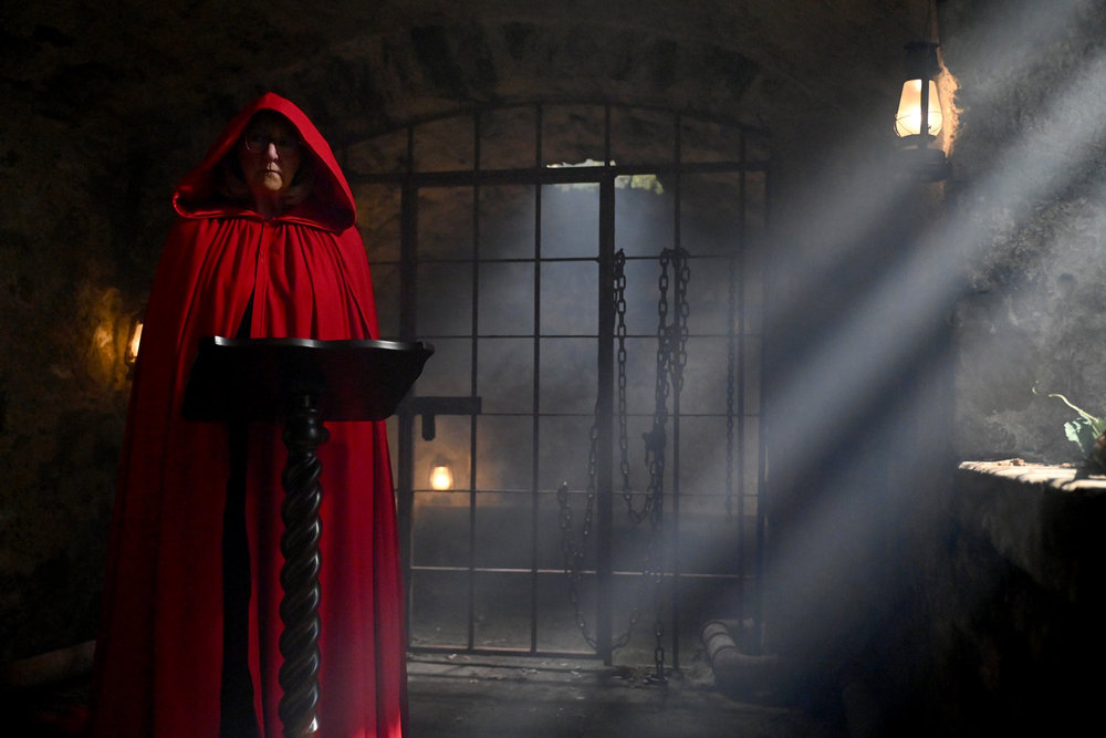 Kylie Kelce Talks Mother-In-Law Donna’s Time on The Traitors Season 4 ...