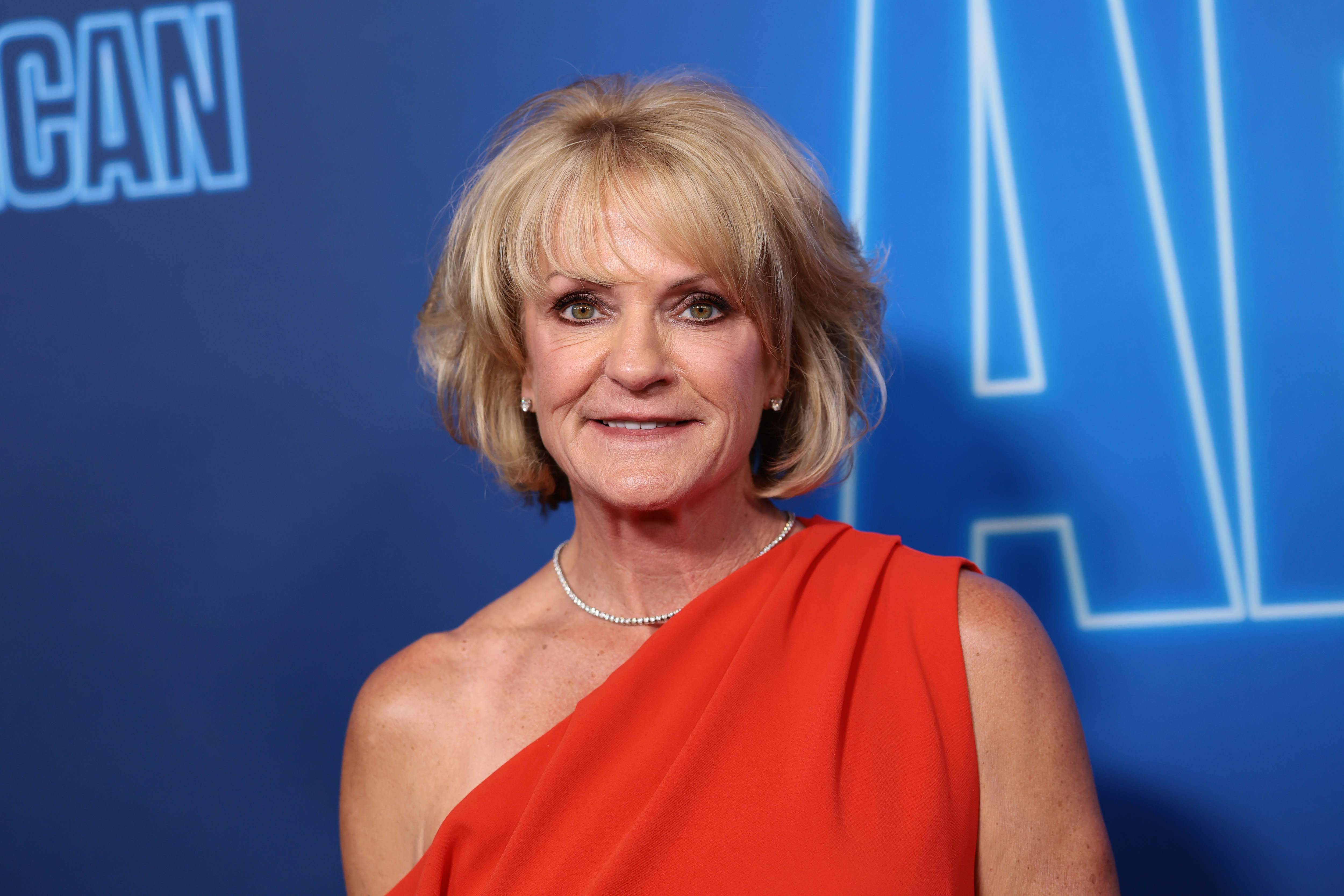 Jake and Logan Paul’s Mom Details ‘Being Their Father’s Punching Bag ...