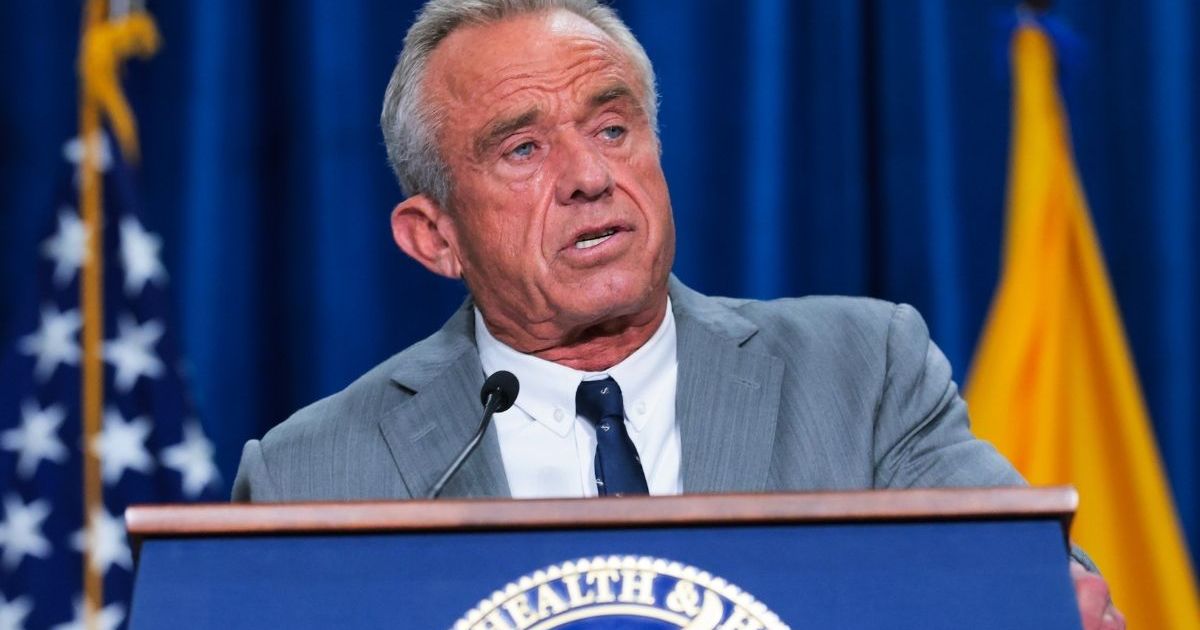 RFK Jr. Promotes Whole Milk With an Iconic Jon Hamm Meme - Reality Tea