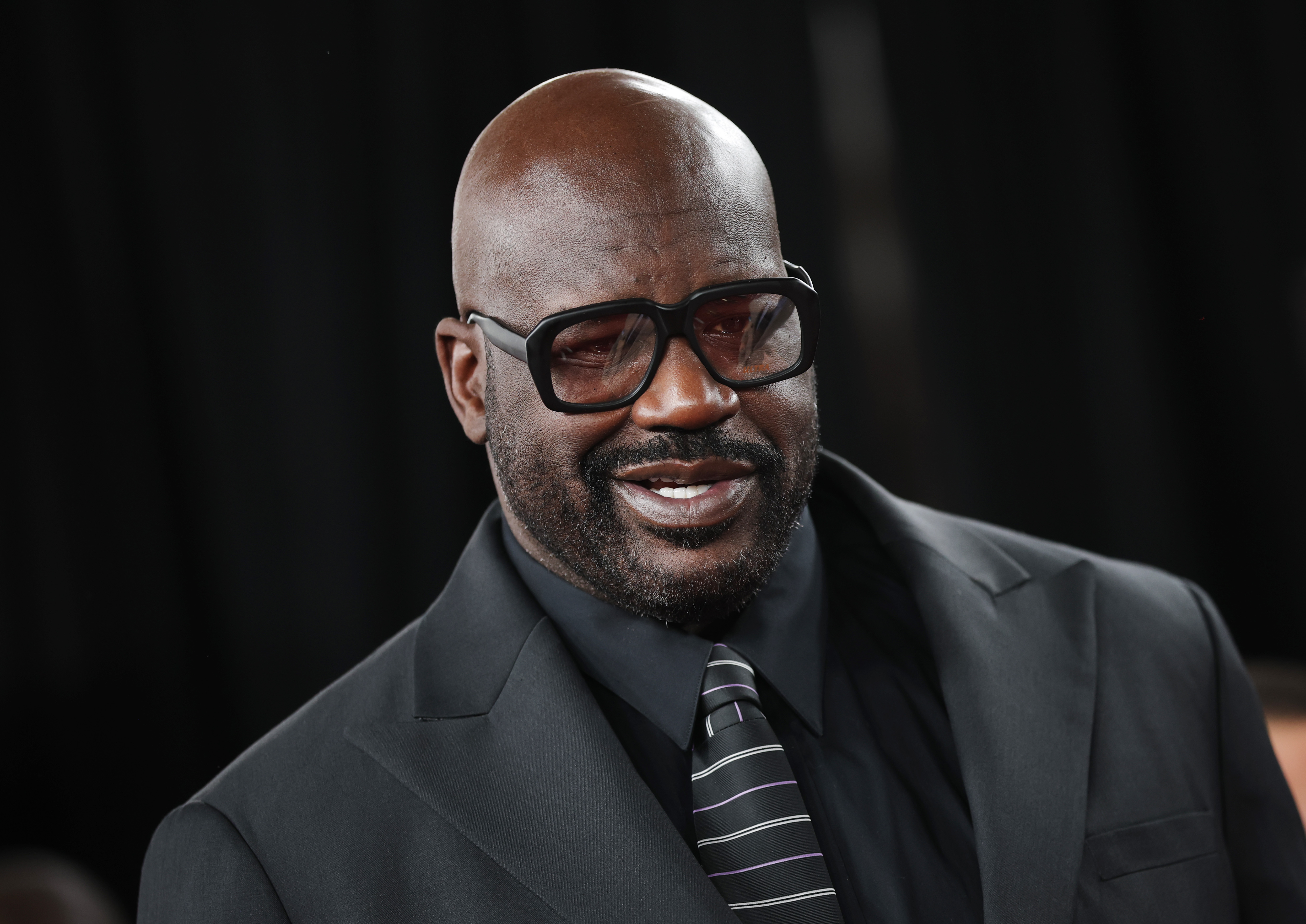 Shaquille O’Neal Flirts With Reporter During Interview - Reality Tea
