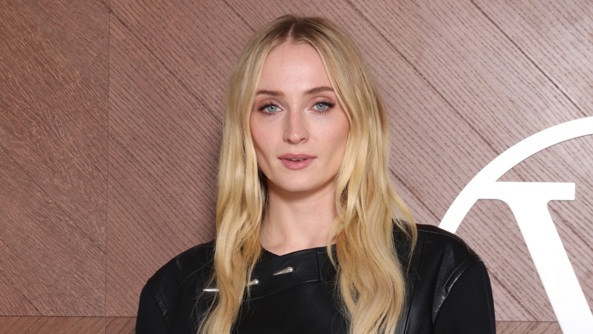 Sophie Turner Suits up as Lara Croft To Mixed Fan Reviews - Reality Tea