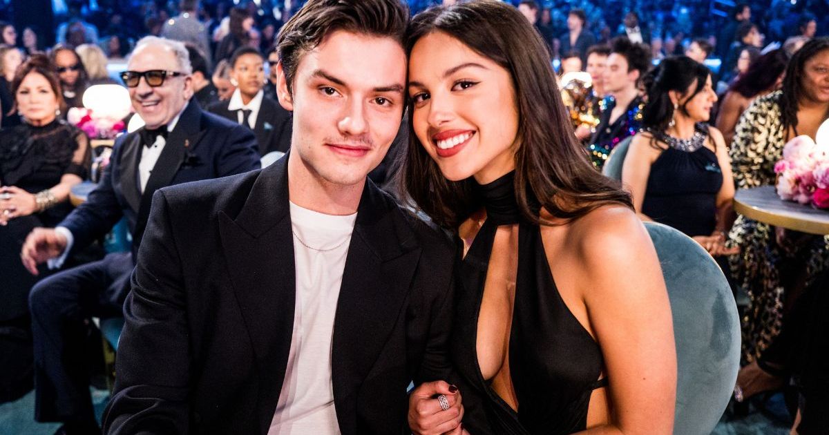 Being Tied Down With Olivia Rodrigo 'Spooked' Louis Partridge — Source ...