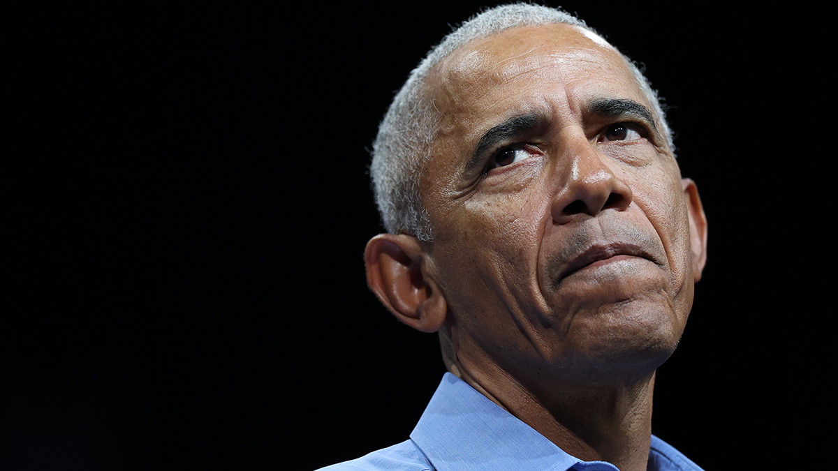 Barack Obama Seemingly Shaded Donald Trump While Praising Bad Bunny ...