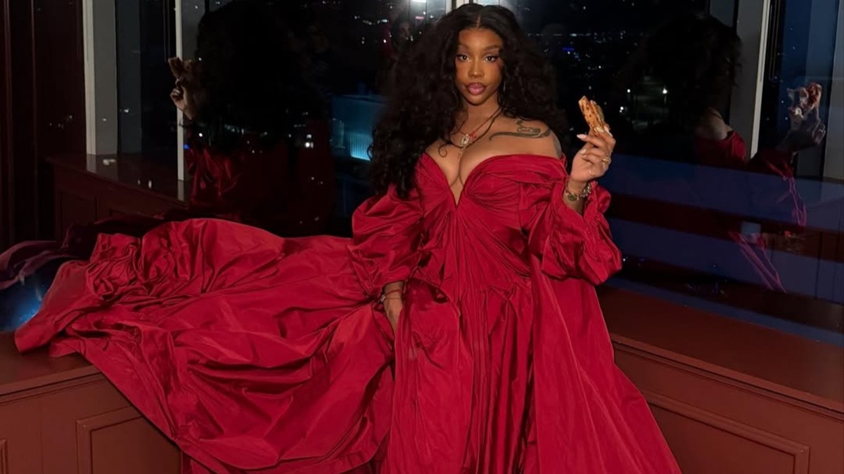 SZA’s Off-Shoulder Gown Steals the Spotlight at MusiCares Gala ...