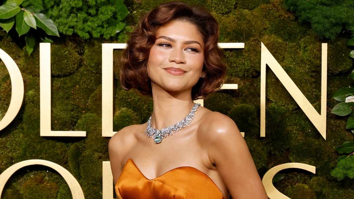 Zendaya in Strapless Minidress Gives Hollywood Siren Vibes for Magazine ...