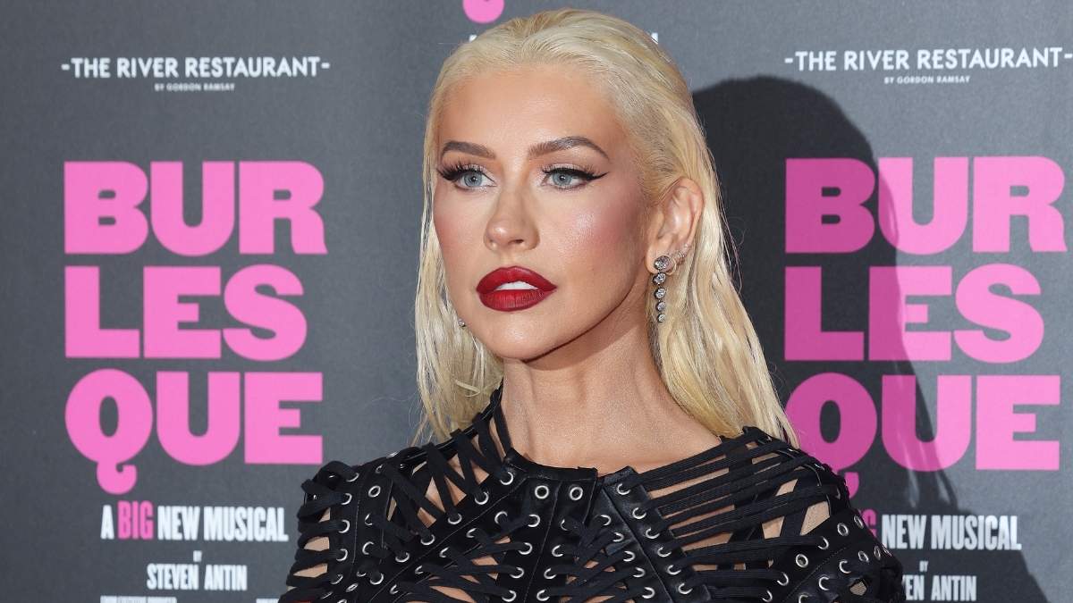 Christina Aguilera Lights Up the Stage Dancing in a Daring Bodysuit ...