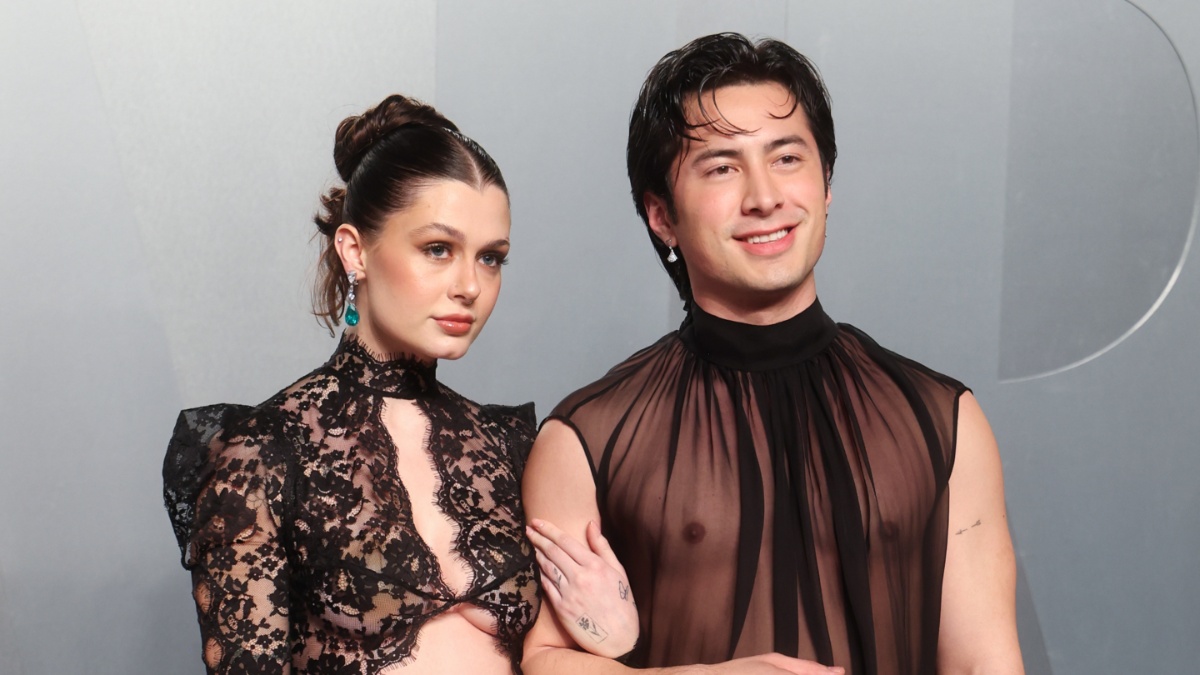 Hudson Williams' Girlfriend Wows in Daring Sheer Dress at Oscars Party ...