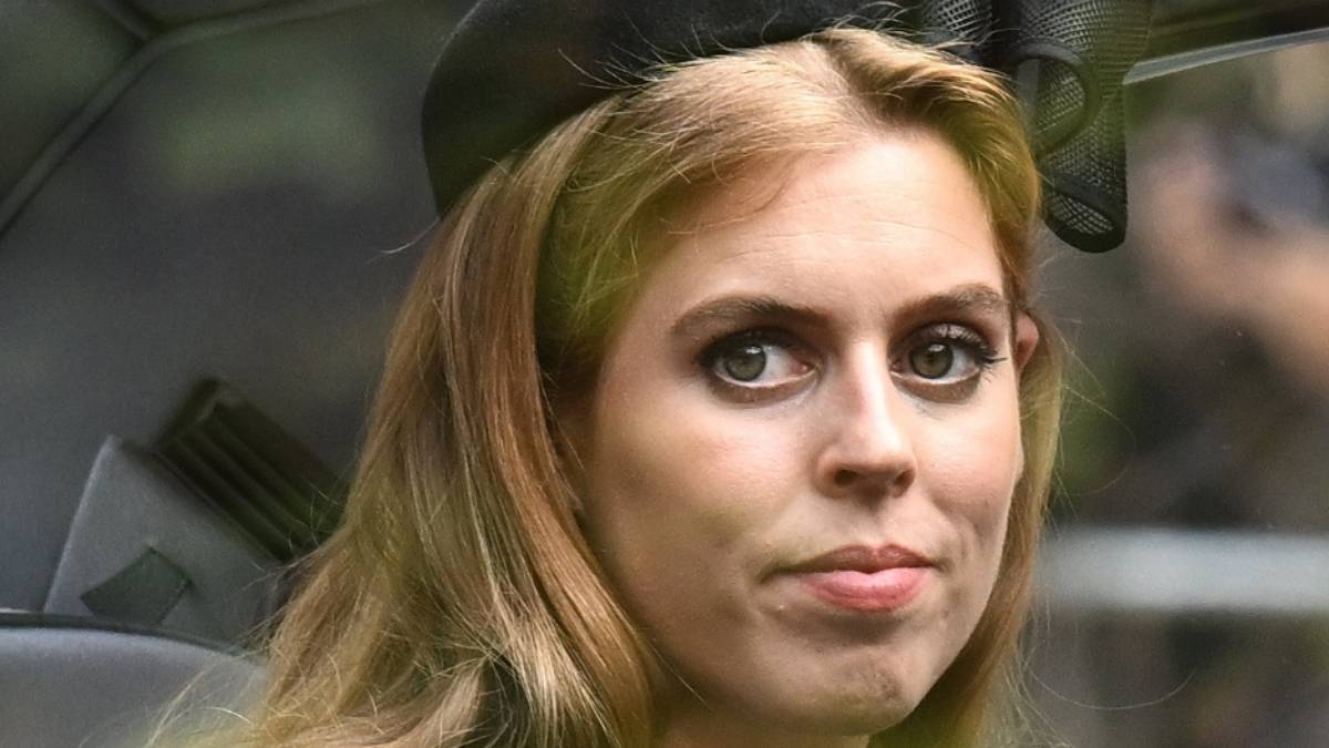 Princess Beatrice 'Under Pressure' Amid Scandal & Marriage Rumors ...