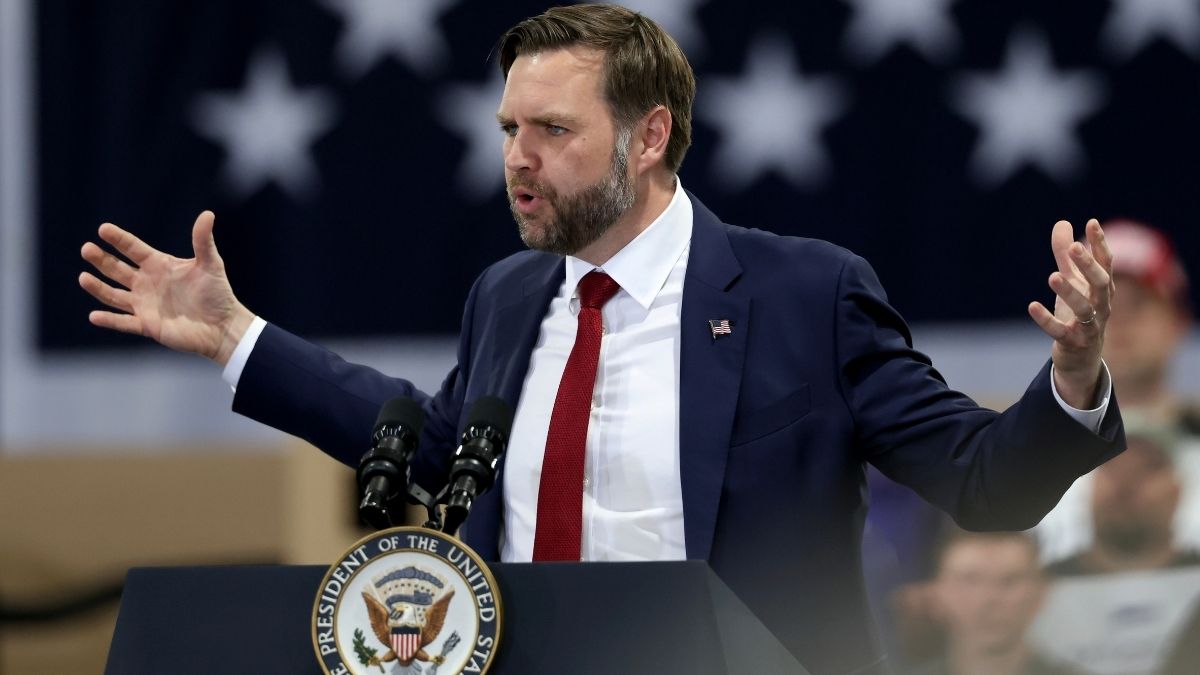 JD Vance Seemingly Struggled To Read His Notes During Speech - Reality Tea