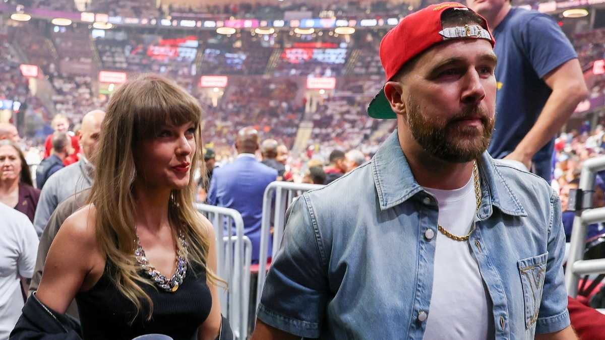 Taylor Swift Wasn’t Embarrassed by Travis Kelce When He Did This ...
