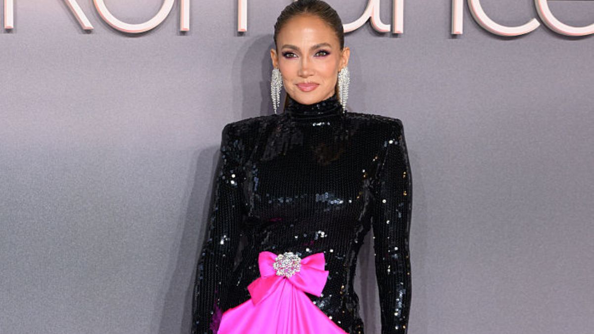 Jennifer Lopez Reveals What Men Must Do Instead of Sliding Into Her DMs ...