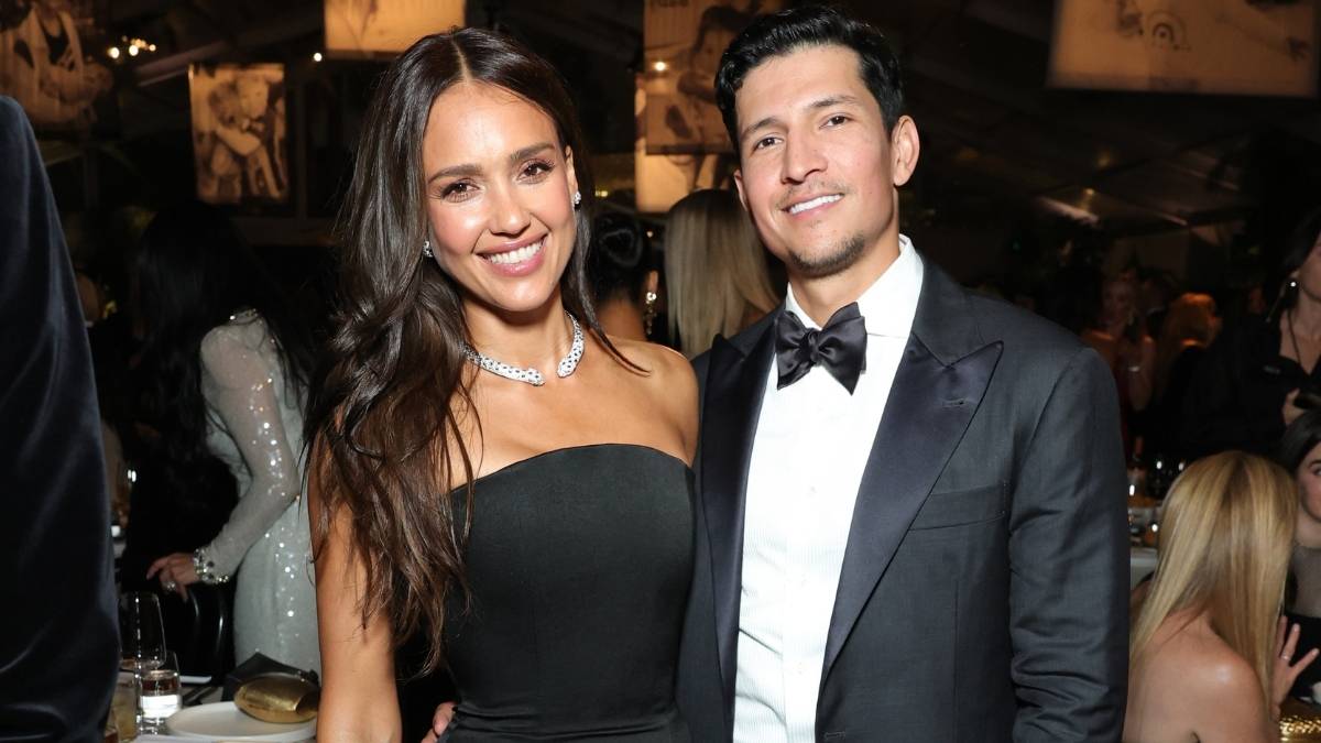 Jessica Alba’s New Romance Draws ‘Midlife Crisis’ Criticism From Ex ...