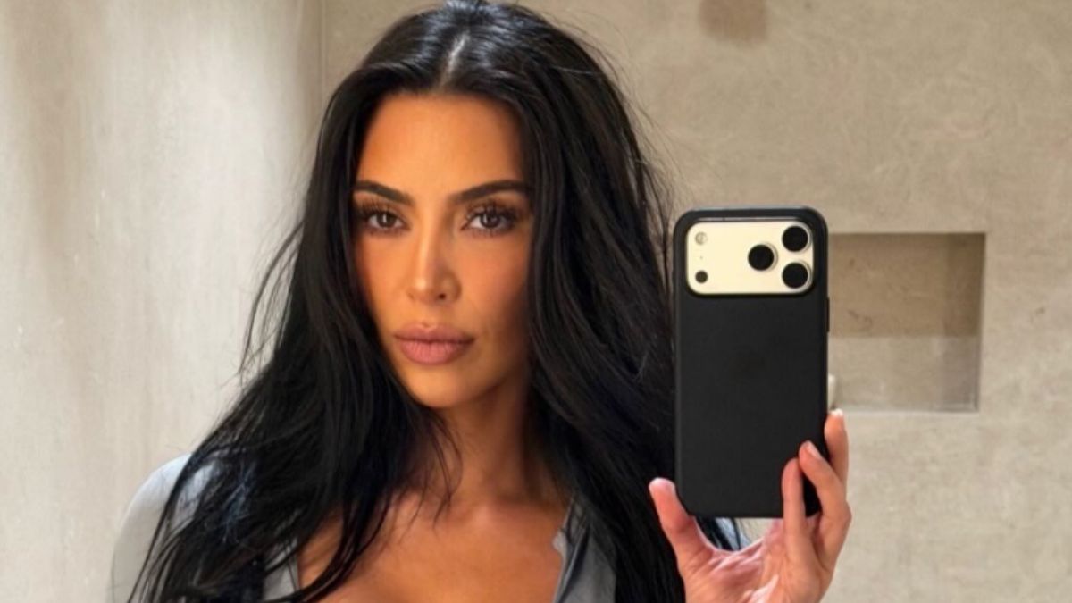 Kim Kardashian’s Unzipped Plunging Gucci Jacket Says ‘Racer Girl’ in ...