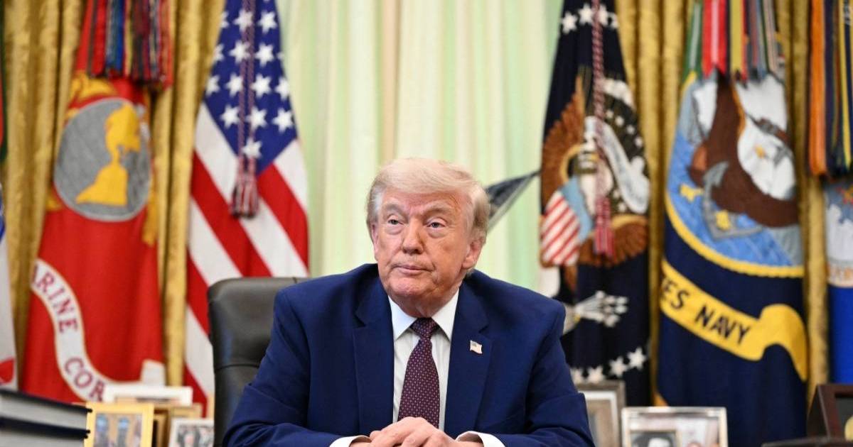 Donald Trump’s Unusual Poster Display Sparks Online Ridicule - Reality Tea