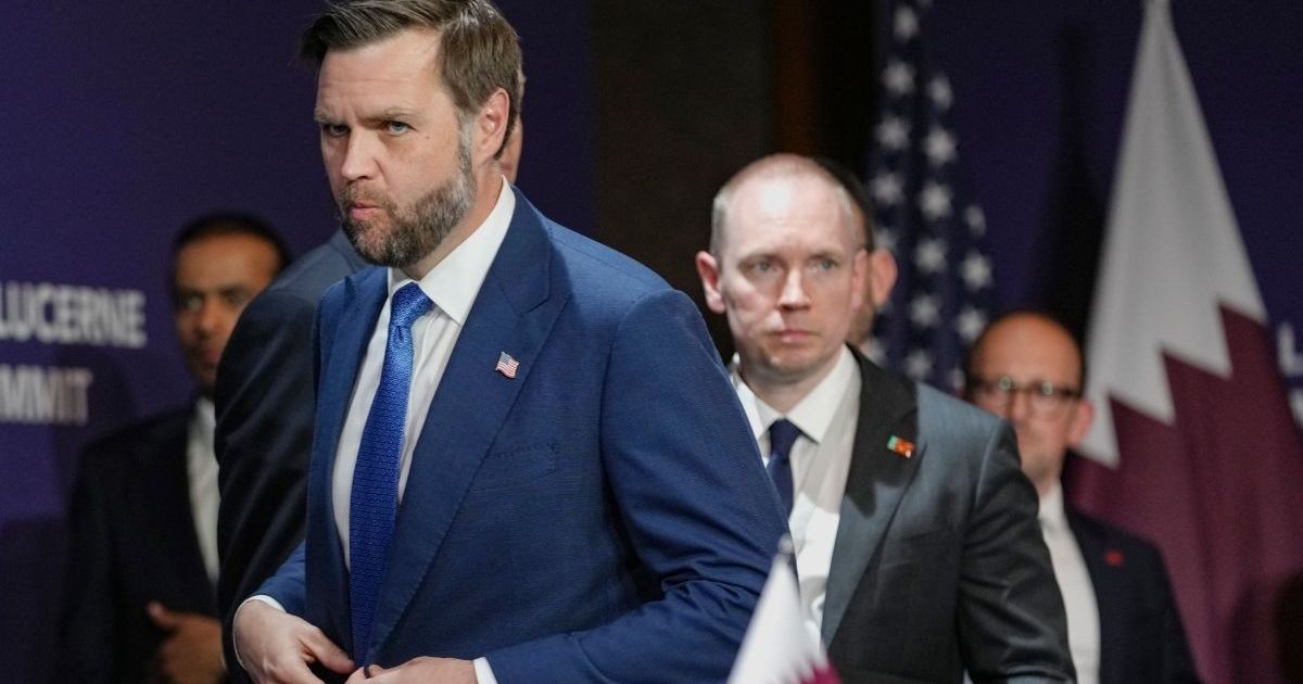 JD Vance Seemingly Snubbed by Diplomats at Iran Peace Summit in ...